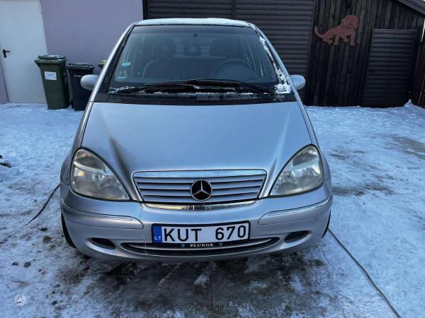 Grey Mercedes-Benz a-190 2002 in Mazeikiai, with an engine capacity of 1.90 L and mileage of 172 thousand km for 1000 €, photo 1 on AUTOMOTO.COM.LV