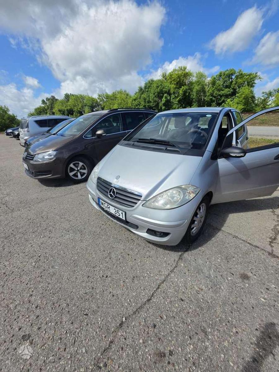 Pelēks Mercedes-Benz a-190 2005 Šauļi, ar dzinēja tilpumu 1.90 L un nobraukumu 270 tūkst. km par 1100 €, foto 1 vietnē AUTOMOTO.COM.LV