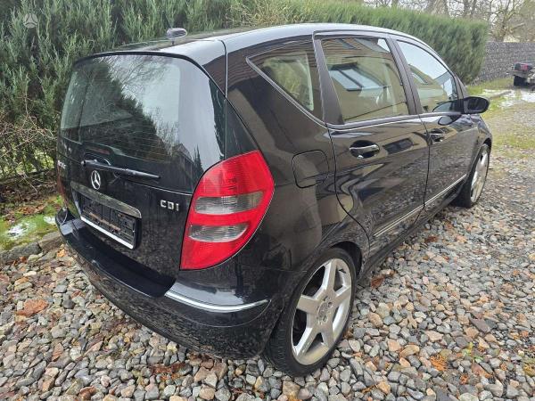 Melns Mercedes-Benz A 200 2005 Kauņa, ar dzinēja tilpumu 2.00 L un nobraukumu 200 tūkst. km par 2850 €, foto 11 vietnē AUTOMOTO.COM.LV