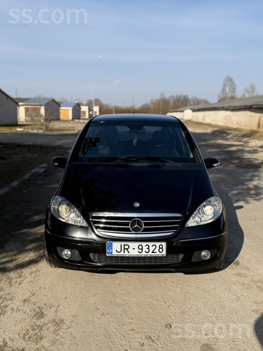 Black Mercedes-Benz A 200 2006 in Kuldiga, with an engine capacity of 2.00 L and mileage of 366 thousand km for 2300 €, photo 1 on AUTOMOTO.COM.LV