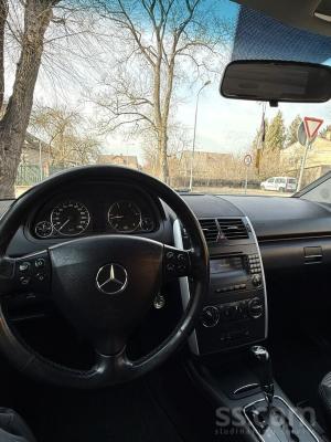 Black Mercedes-Benz A 200 2006 in Kuldiga, with an engine capacity of 2.00 L and mileage of 366 thousand km for 2300 €, photo 12 on AUTOMOTO.COM.LV