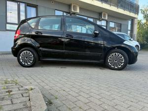 Black Mercedes-Benz A 200 2007 in Vilnius, with an engine capacity of 1.99 L and mileage of 309 thousand km for 999 €, photo 6 on AUTOMOTO.COM.LV