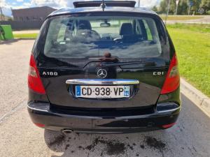 Black Mercedes-Benz A 200 2012 in Taurage, with an engine capacity of 1.99 L and mileage of 263 thousand km for 2650 €, photo 9 on AUTOMOTO.COM.LV