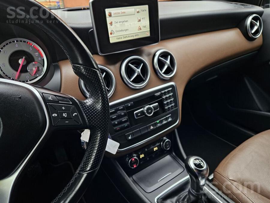 Melns Mercedes-Benz A 200 2012 Jēkabpils, ar dzinēja tilpumu 1.80 L un nobraukumu 283 tūkst. km par 7990 €, foto 29 vietnē AUTOMOTO.COM.LV