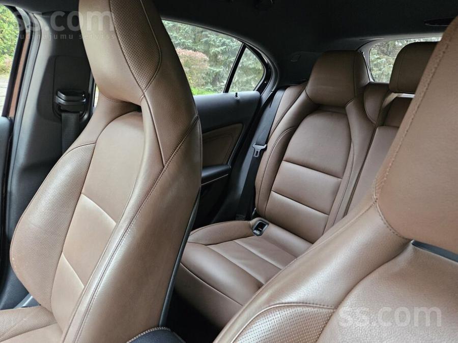 Melns Mercedes-Benz A 200 2012 Jēkabpils, ar dzinēja tilpumu 1.80 L un nobraukumu 283 tūkst. km par 7990 €, foto 30 vietnē AUTOMOTO.COM.LV
