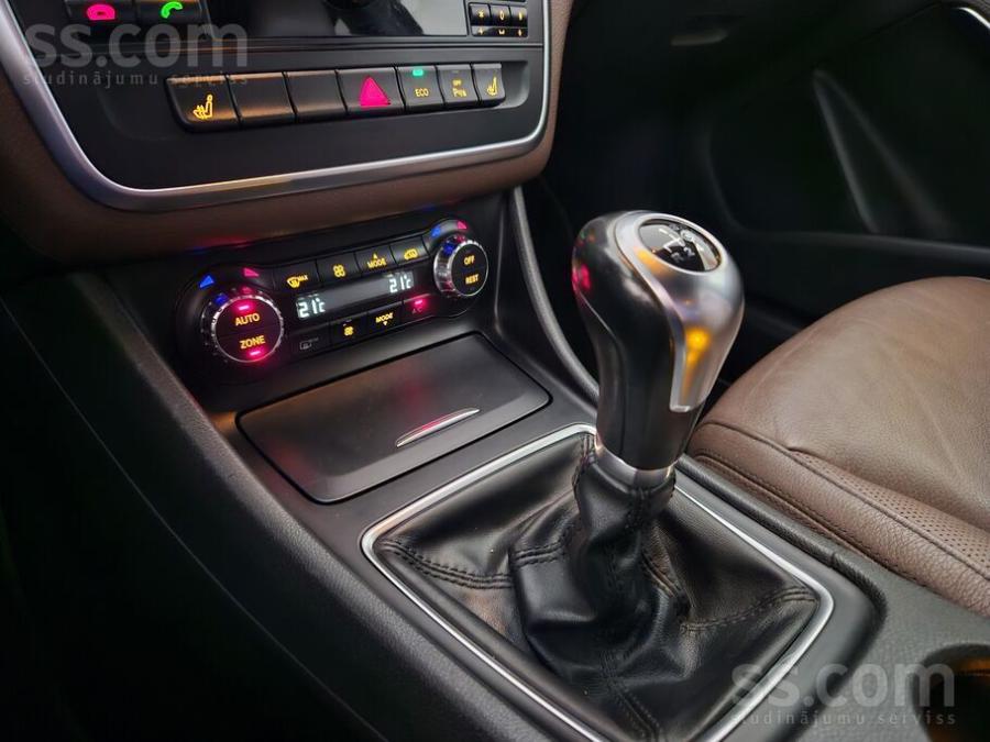 Melns Mercedes-Benz A 200 2012 Jēkabpils, ar dzinēja tilpumu 1.80 L un nobraukumu 283 tūkst. km par 7990 €, foto 33 vietnē AUTOMOTO.COM.LV