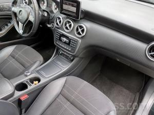 Melns Mercedes-Benz A 200 2013 Rīga, ar dzinēja tilpumu 1.80 L un nobraukumu 193 tūkst. km par 8900 €, foto 14 vietnē AUTOMOTO.COM.LV