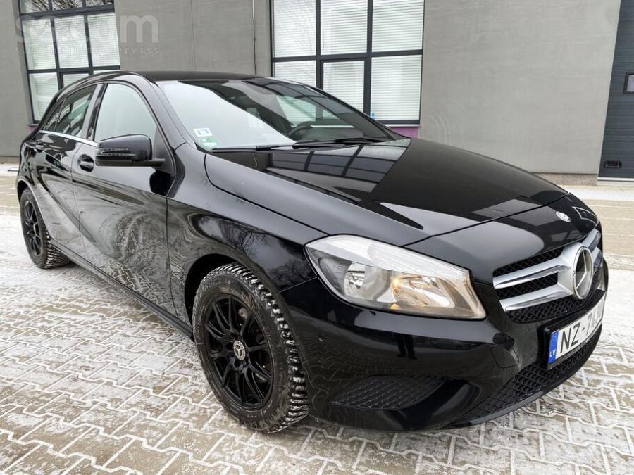 Black Mercedes-Benz A 200 2013 in Riga, with an engine capacity of 1.80 L and mileage of 194 thousand km for 9900 €, photo 2 on AUTOMOTO.COM.LV
