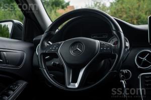 Black Mercedes-Benz A 200 2013 in Jelgava, with an engine capacity of 1.80 L and mileage of 185 thousand km for 9600 €, photo 12 on AUTOMOTO.COM.LV