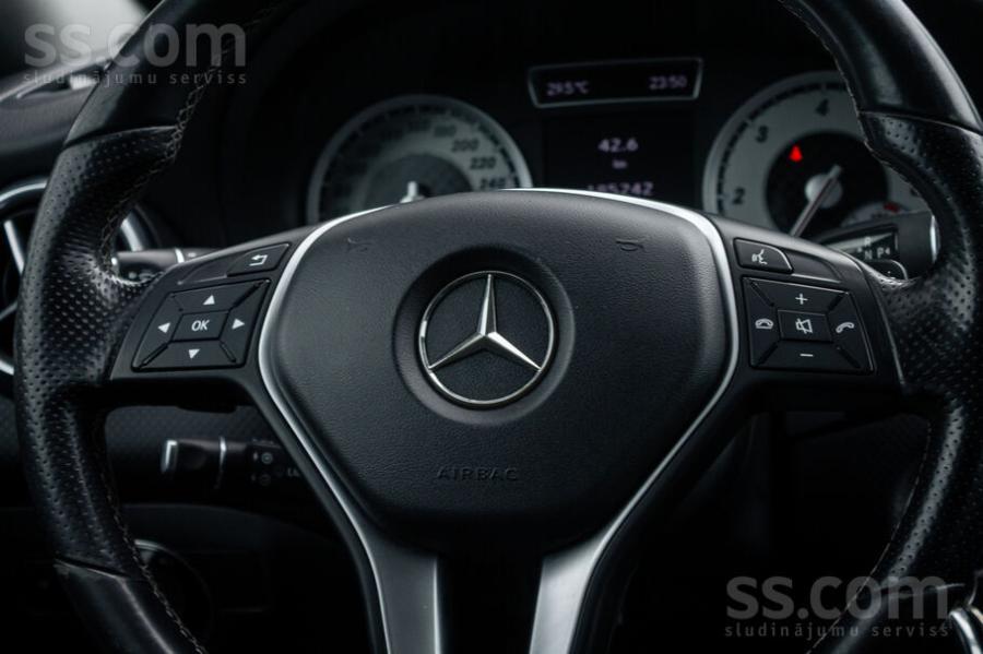 Black Mercedes-Benz A 200 2013 in Jelgava, with an engine capacity of 1.80 L and mileage of 185 thousand km for 9600 €, photo 13 on AUTOMOTO.COM.LV