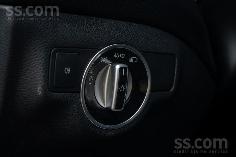 Black Mercedes-Benz A 200 2013 in Jelgava, with an engine capacity of 1.80 L and mileage of 185 thousand km for 9600 €, photo 20 on AUTOMOTO.COM.LV