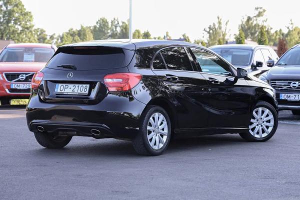 Black Mercedes-Benz A 200 2013 in Jelgava, with an engine capacity of 1.80 L and mileage of 249 thousand km for 7990 €, photo 4 on AUTOMOTO.COM.LV