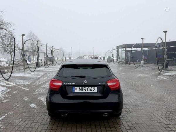 Melns Mercedes-Benz A 200 2014 Viļņa, ar dzinēja tilpumu 2.14 L un nobraukumu 199 tūkst. km par 7300 €, foto 10 vietnē AUTOMOTO.COM.LV