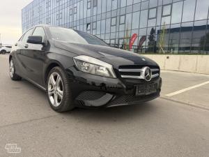 Melns Mercedes-Benz A 200 2015 Panevēža, ar dzinēja tilpumu 2.10 L un nobraukumu 325 tūkst. km par 6750 €, foto  vietnē AUTOMOTO.COM.LV