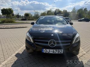 Melns Mercedes-Benz A 200 2015 Saldus, ar dzinēja tilpumu 2.20 L un nobraukumu 226 tūkst. km par 9990 €, foto  vietnē AUTOMOTO.COM.LV