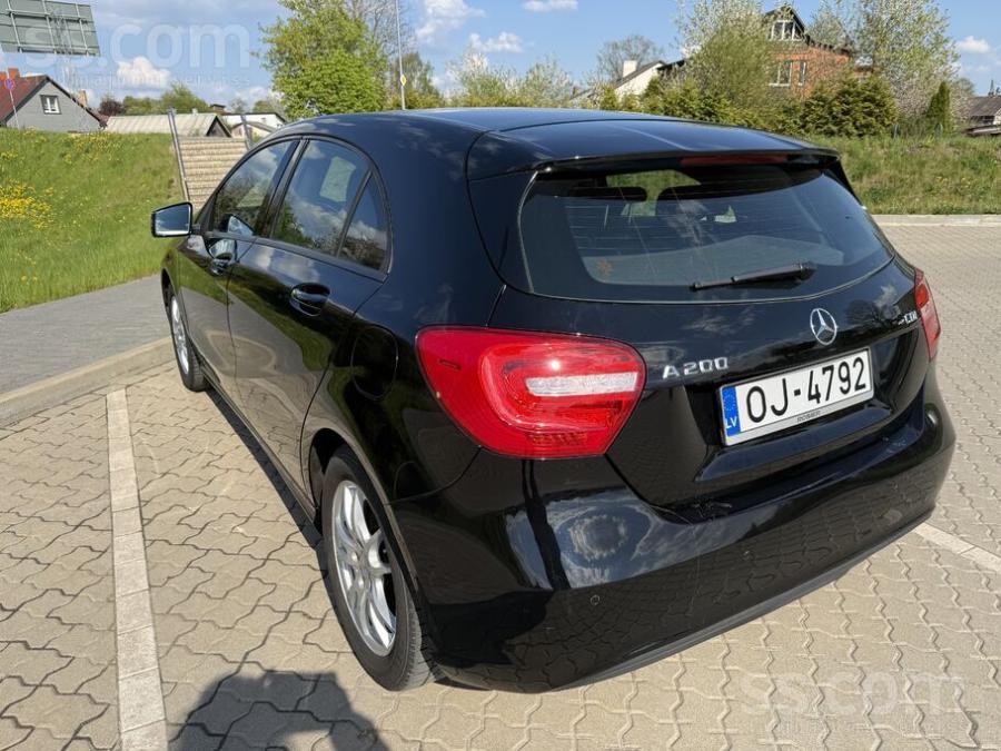 Melns Mercedes-Benz A 200 2015 Saldus, ar dzinēja tilpumu 2.20 L un nobraukumu 226 tūkst. km par 9990 €, foto 10 vietnē AUTOMOTO.COM.LV