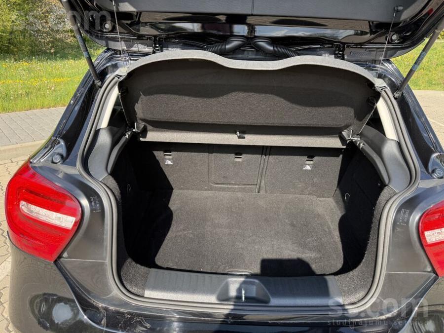 Melns Mercedes-Benz A 200 2015 Saldus, ar dzinēja tilpumu 2.20 L un nobraukumu 226 tūkst. km par 9990 €, foto 12 vietnē AUTOMOTO.COM.LV