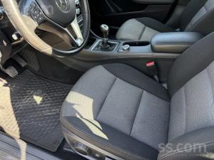 Melns Mercedes-Benz A 200 2015 Saldus, ar dzinēja tilpumu 2.20 L un nobraukumu 226 tūkst. km par 9990 €, foto 15 vietnē AUTOMOTO.COM.LV