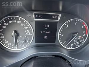 Melns Mercedes-Benz A 200 2015 Saldus, ar dzinēja tilpumu 2.20 L un nobraukumu 226 tūkst. km par 9990 €, foto 22 vietnē AUTOMOTO.COM.LV