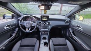 Melns Mercedes-Benz A 200 2018 Kauņa, ar dzinēja tilpumu 2.14 L un nobraukumu 240 tūkst. km par 10999 €, foto 11 vietnē AUTOMOTO.COM.LV