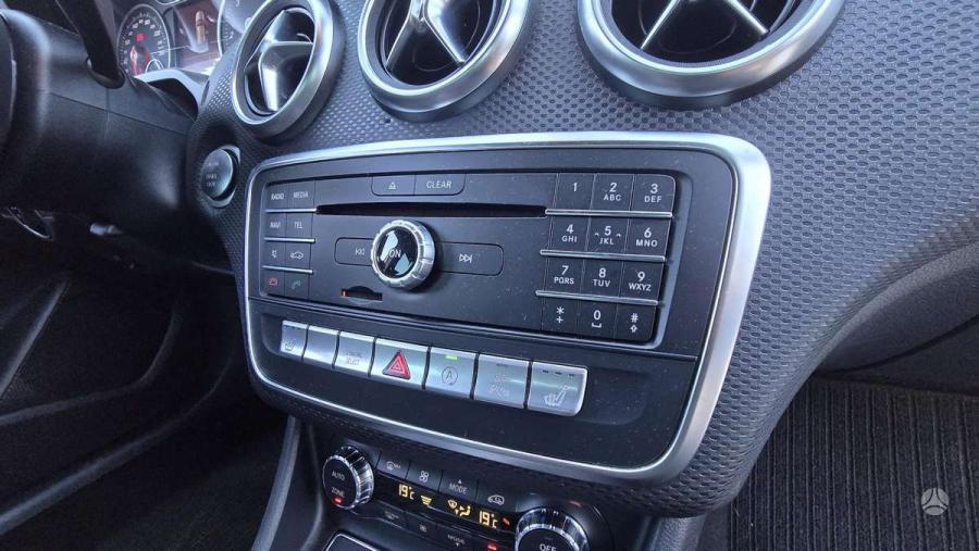 Melns Mercedes-Benz A 200 2018 Kauņa, ar dzinēja tilpumu 2.14 L un nobraukumu 240 tūkst. km par 10999 €, foto 17 vietnē AUTOMOTO.COM.LV