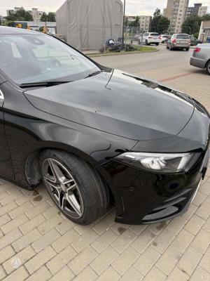 Melns Mercedes-Benz A 200 2019 Kauņa, ar dzinēja tilpumu 1.95 L un nobraukumu 279 tūkst. km par 15500 €, foto 3 vietnē AUTOMOTO.COM.LV