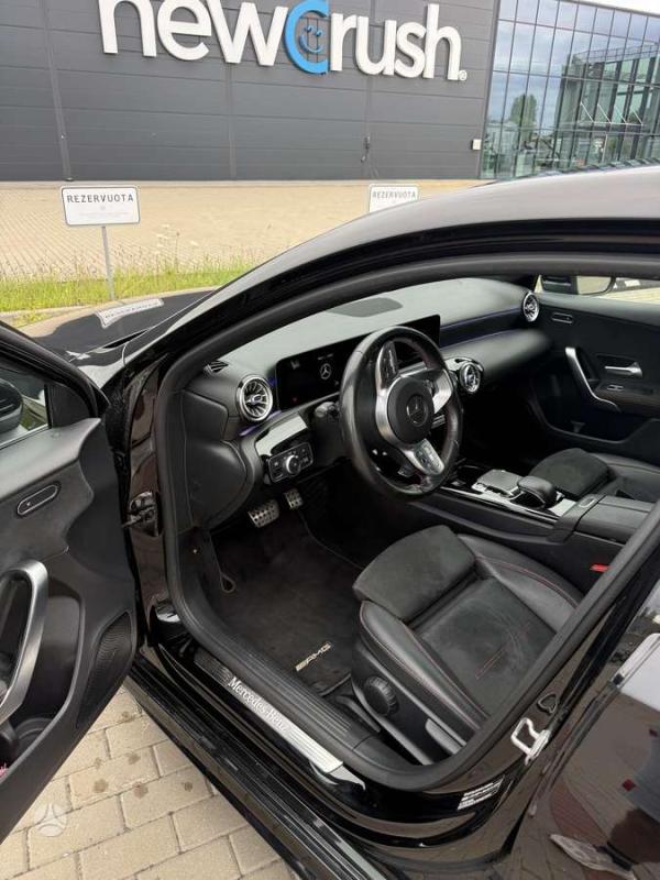 Black Mercedes-Benz A 200 2019 in Kaunas, with an engine capacity of 1.95 L and mileage of 279 thousand km for 15500 €, photo 4 on AUTOMOTO.COM.LV