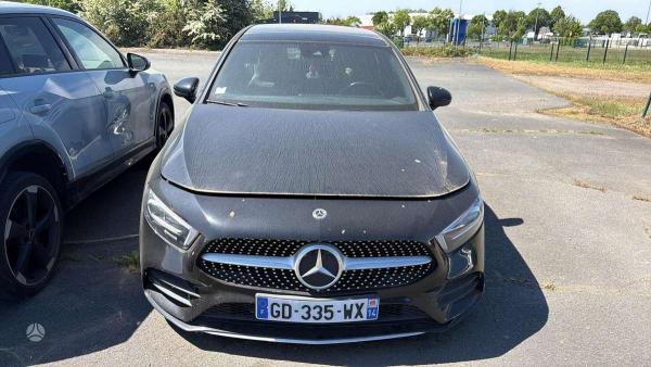 Melns Mercedes-Benz A 200 2021 Tauragė, ar dzinēja tilpumu 1.95 L un nobraukumu 57 tūkst. km par 13800 €, foto 1 vietnē AUTOMOTO.COM.LV