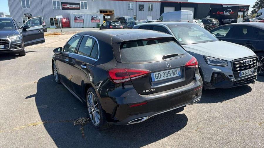 Melns Mercedes-Benz A 200 2021 Tauragė, ar dzinēja tilpumu 1.95 L un nobraukumu 57 tūkst. km par 13800 €, foto 3 vietnē AUTOMOTO.COM.LV