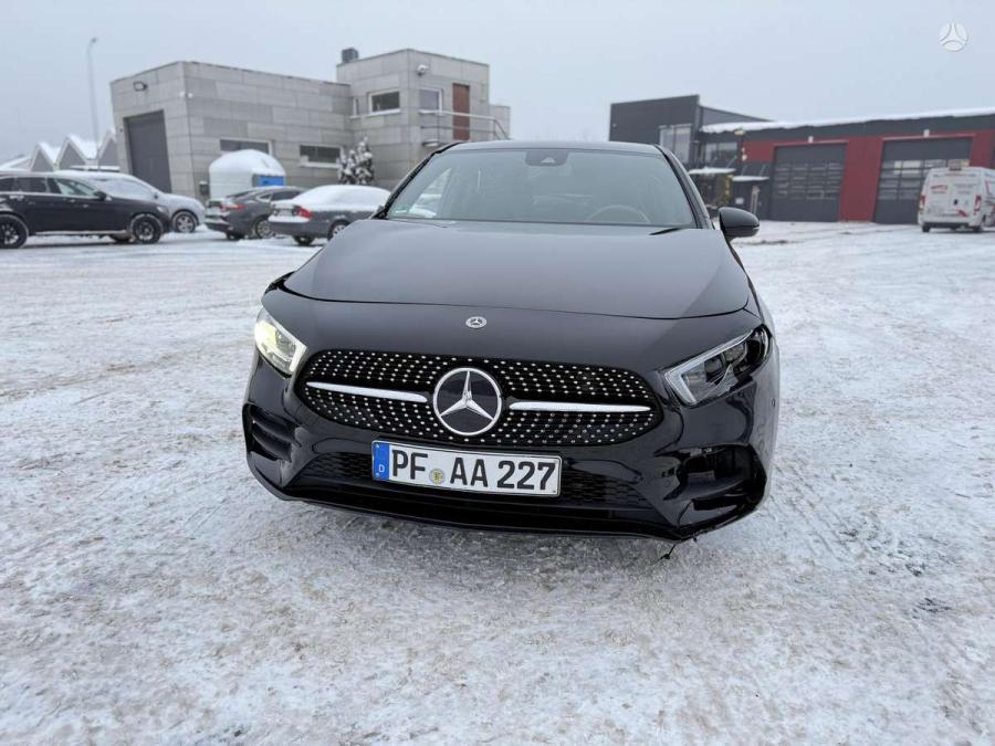 Black Mercedes-Benz A 200 2022 in Kaunas, with an engine capacity of 1.33 L and mileage of 53 thousand km for 8700 €, photo 1 on AUTOMOTO.COM.LV