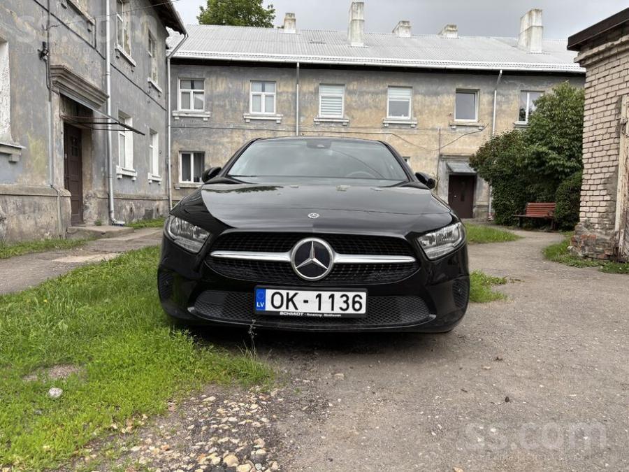 Black Mercedes-Benz A 200 2020 in Liepaja, with an engine capacity of 1.40 L and mileage of 60 thousand km for 25500 €, photo 4 on AUTOMOTO.COM.LV