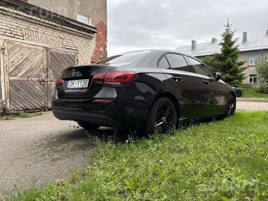 Black Mercedes-Benz A 200 2020 in Liepaja, with an engine capacity of 1.40 L and mileage of 60 thousand km for 25500 €, photo 6 on AUTOMOTO.COM.LV