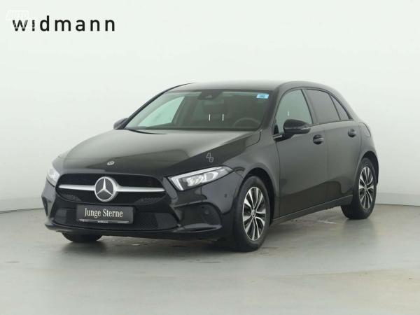Melns Mercedes-Benz A 200 2022 Kauņa, ar dzinēja tilpumu 1.30 L un nobraukumu 75 tūkst. km par 27825 €, foto 1 vietnē AUTOMOTO.COM.LV