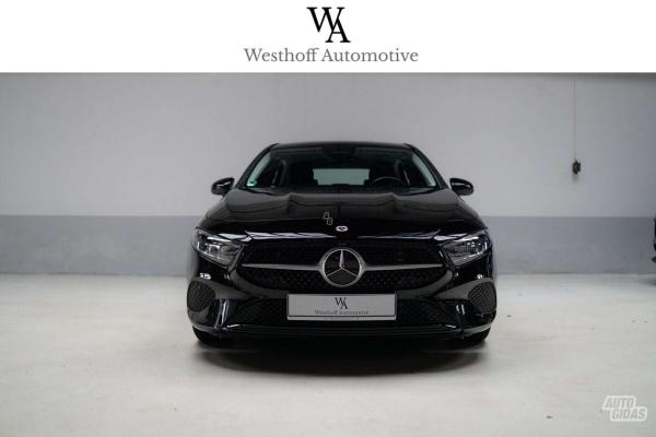 Melns Mercedes-Benz A 200 2024 Kauņa, ar dzinēja tilpumu 2.00 L un nobraukumu 28 tūkst. km par 30630 €, foto 4 vietnē AUTOMOTO.COM.LV
