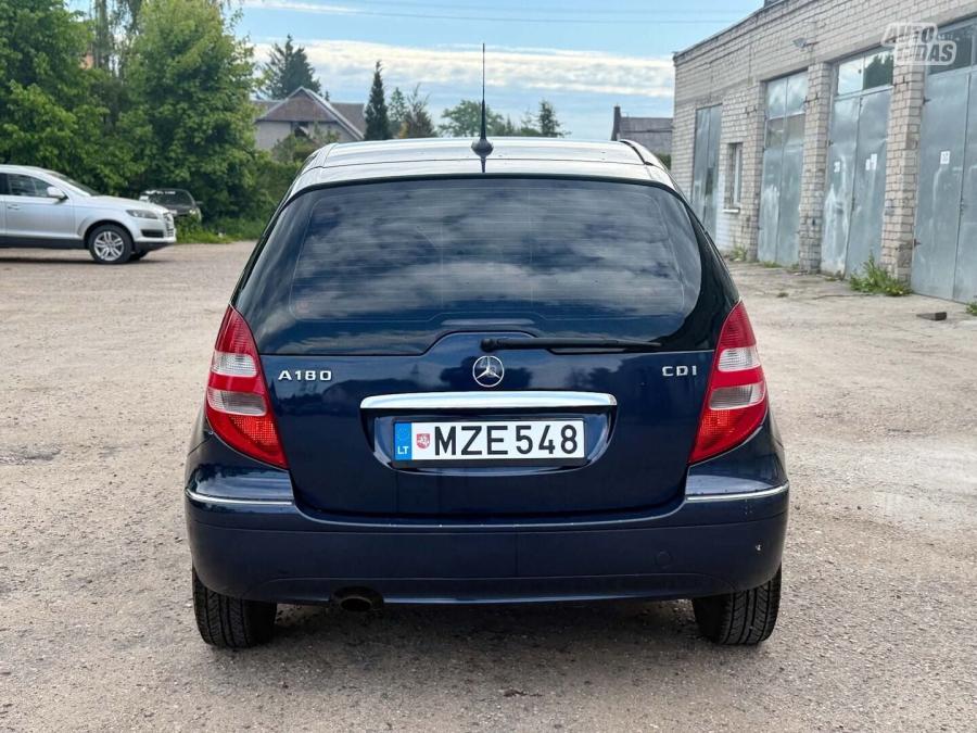 Blue Mercedes-Benz A 200 2005 in Silute, with an engine capacity of 2.00 L and mileage of 252 thousand km for 1150 €, photo 8 on AUTOMOTO.COM.LV