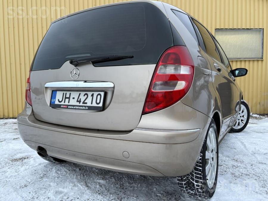 Brown Mercedes-Benz A 200 2004 in Tukums, with an engine capacity of 2.00 L and mileage of 290 thousand km for 1600 €, photo 8 on AUTOMOTO.COM.LV