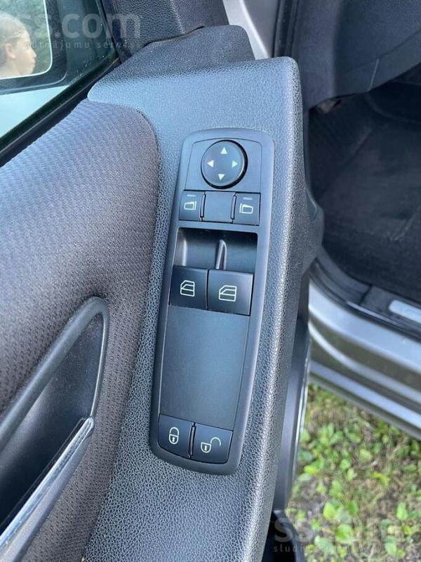 Brūns Mercedes-Benz A 200 2005 Cēsis, ar dzinēja tilpumu 2.00 L un nobraukumu 298 tūkst. km par 1249 €, foto 7 vietnē AUTOMOTO.COM.LV