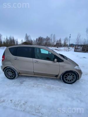 Brown Mercedes-Benz A 200 2006 in Jelgava, with an engine capacity of 2.00 L and mileage of 354 thousand km for 1150 €, photo 5 on AUTOMOTO.COM.LV