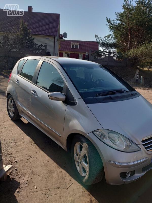 Pelēks Mercedes-Benz A 200 2006 Marijampole, ar dzinēja tilpumu 2.00 L un nobraukumu 315 tūkst. km par 1000 €, foto 3 vietnē AUTOMOTO.COM.LV