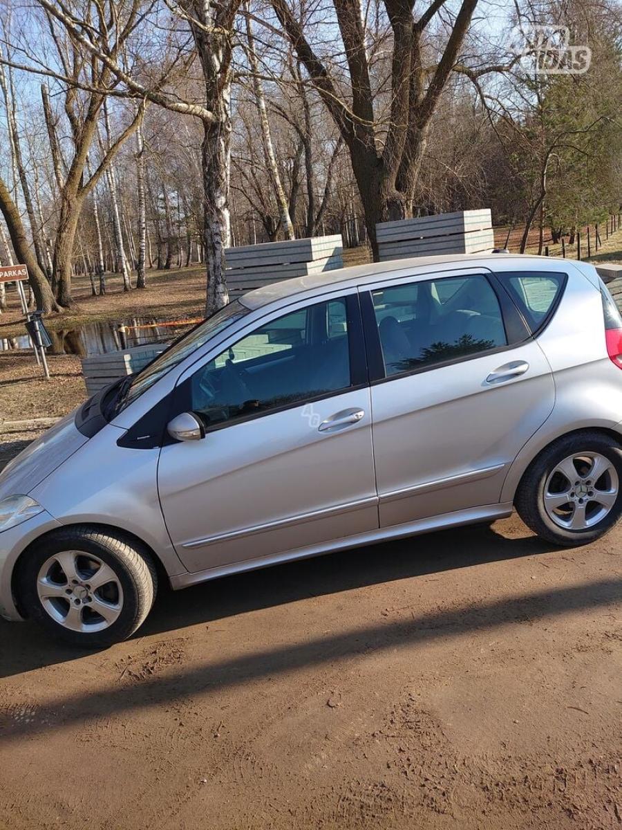 Grey Mercedes-Benz A 200 2006 in Marijampole, with an engine capacity of 2.00 L and mileage of 315 thousand km for 1000 €, photo 7 on AUTOMOTO.COM.LV