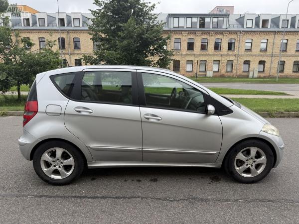 Grey Mercedes-Benz A 200 2006 in Vilnius, with an engine capacity of 2.00 L and mileage of 325 thousand km for 1150 €, photo 8 on AUTOMOTO.COM.LV