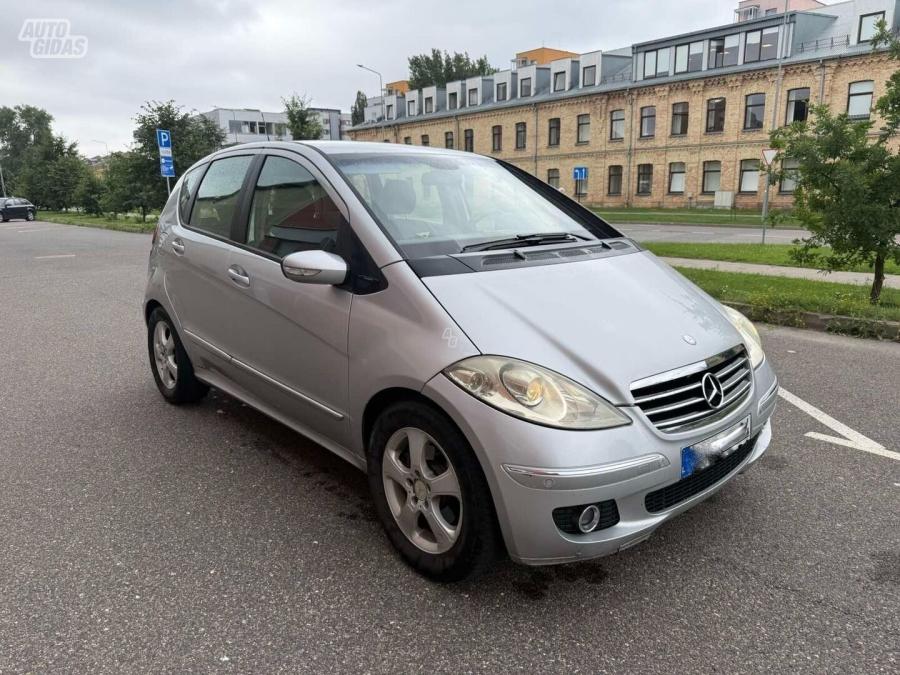 Pelēks Mercedes-Benz A 200 2006 Viļņa, ar dzinēja tilpumu 2.00 L un nobraukumu 325 tūkst. km par 850 €, foto 1 vietnē AUTOMOTO.COM.LV