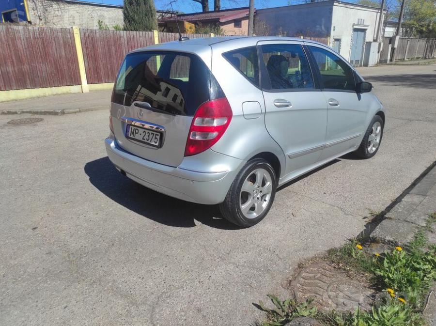 Grey Mercedes-Benz A 200 2007 in Liepaja, with an engine capacity of 2.00 L and mileage of 264 thousand km for 3200 €, photo 5 on AUTOMOTO.COM.LV