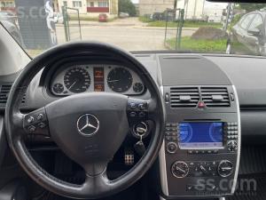 Pelēks Mercedes-Benz A 200 2007 Talsi, ar dzinēja tilpumu 2.00 L un nobraukumu 183 tūkst. km par 3300 €, foto 18 vietnē AUTOMOTO.COM.LV