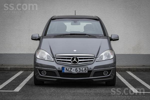 Серый Мерседес А 200 2008 в Рига, объемом двигателя 2.00 л и пробегом 189 тыс. км за 3990 €, фото 3 на AUTOMOTO.COM.LV
