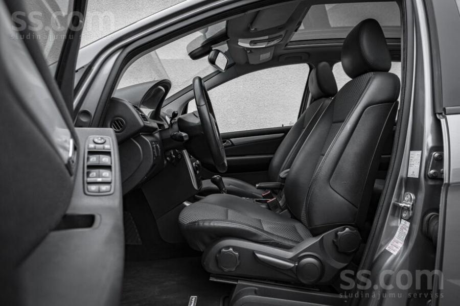 Pelēks Mercedes-Benz A 200 2008 Rīga, ar dzinēja tilpumu 2.00 L un nobraukumu 189 tūkst. km par 3990 €, foto 11 vietnē AUTOMOTO.COM.LV