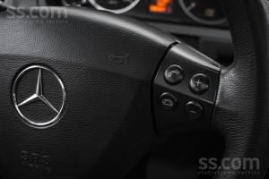 Pelēks Mercedes-Benz A 200 2008 Rīga, ar dzinēja tilpumu 2.00 L un nobraukumu 189 tūkst. km par 3990 €, foto 23 vietnē AUTOMOTO.COM.LV