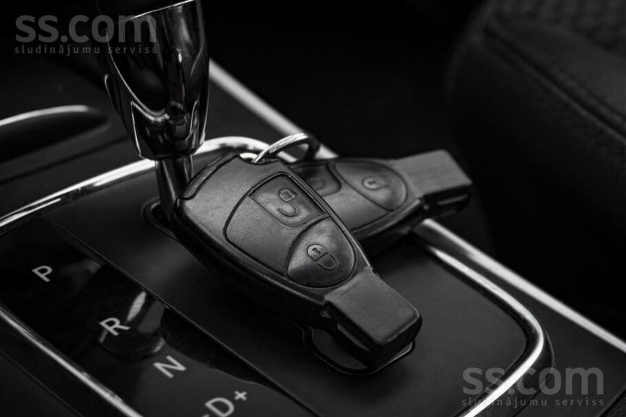 Pelēks Mercedes-Benz A 200 2008 Rīga, ar dzinēja tilpumu 2.00 L un nobraukumu 189 tūkst. km par 3990 €, foto 28 vietnē AUTOMOTO.COM.LV