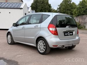 Grey Mercedes-Benz A 200 2010 in Liepaja, with an engine capacity of 2.00 L and mileage of 221 thousand km for 3950 €, photo 7 on AUTOMOTO.COM.LV