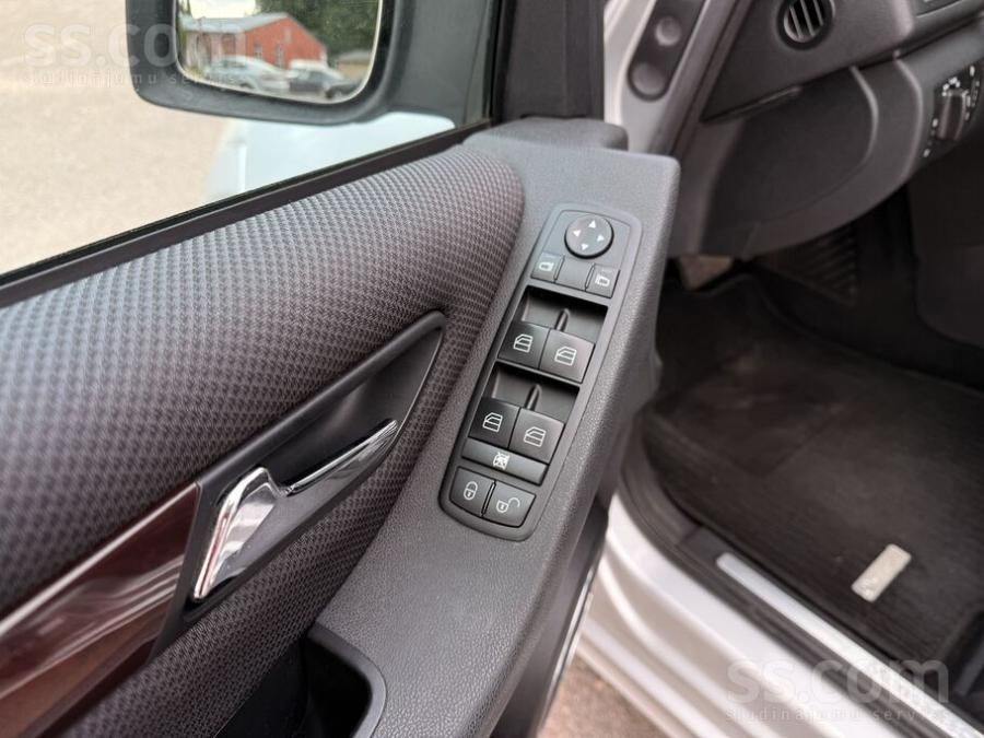 Grey Mercedes-Benz A 200 2010 in Liepaja, with an engine capacity of 2.00 L and mileage of 221 thousand km for 3950 €, photo 13 on AUTOMOTO.COM.LV